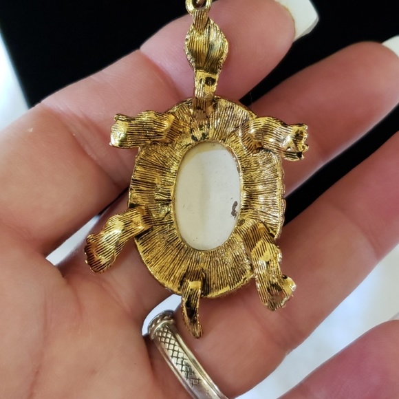 Vintage | Jewelry | Vintage 7s Cabochon Turtle Necklace | Poshmark